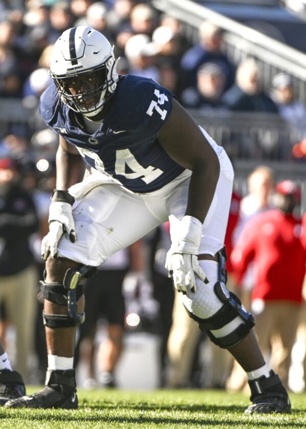 Fashanu makes Walter Camp First Team | News, Sports, Jobs - The Sentinel